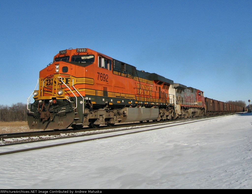 BNSF 7692